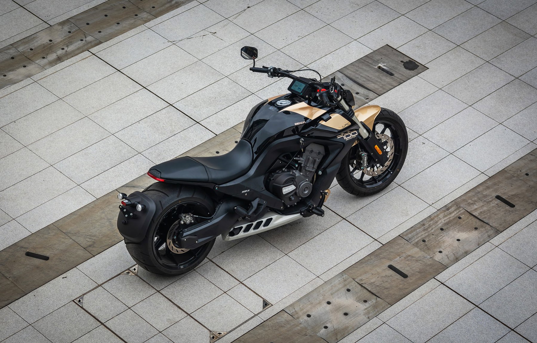 BENDA LFC 700 PRO (2025): Neuer Power-Cruiser mit Luftfederung und ...