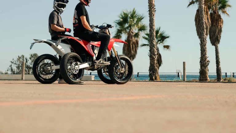 Stark Varg EX: Die Elektro-Enduro für Straße und Trail - Motorcycles ...