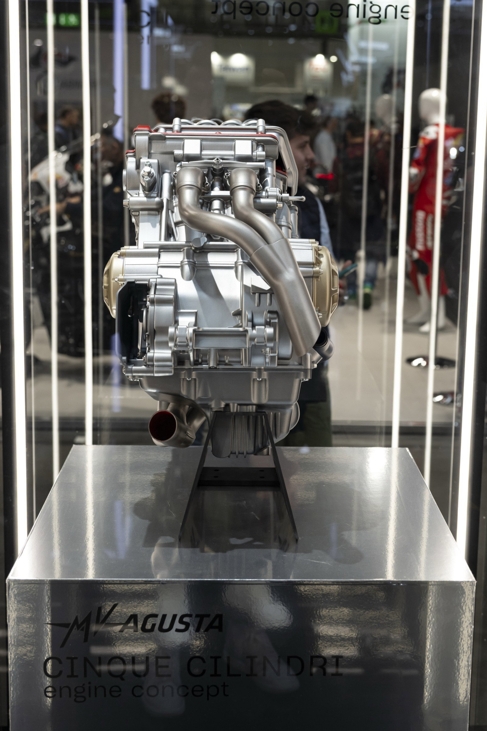 MV Agusta Cinque Cilindri: Fünfzylinder-Motor mit „Square“-Architektur ...