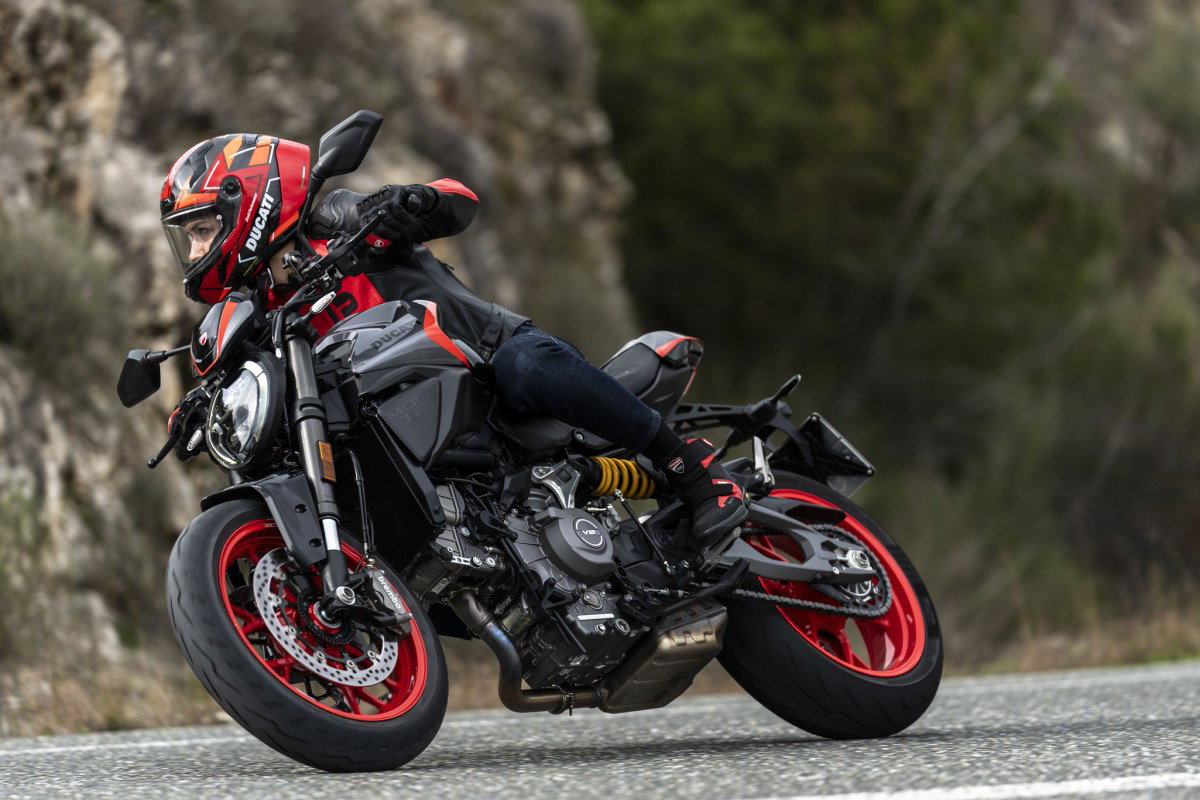 Ducati Monster V2 Sport Livery: New Color from April 2026